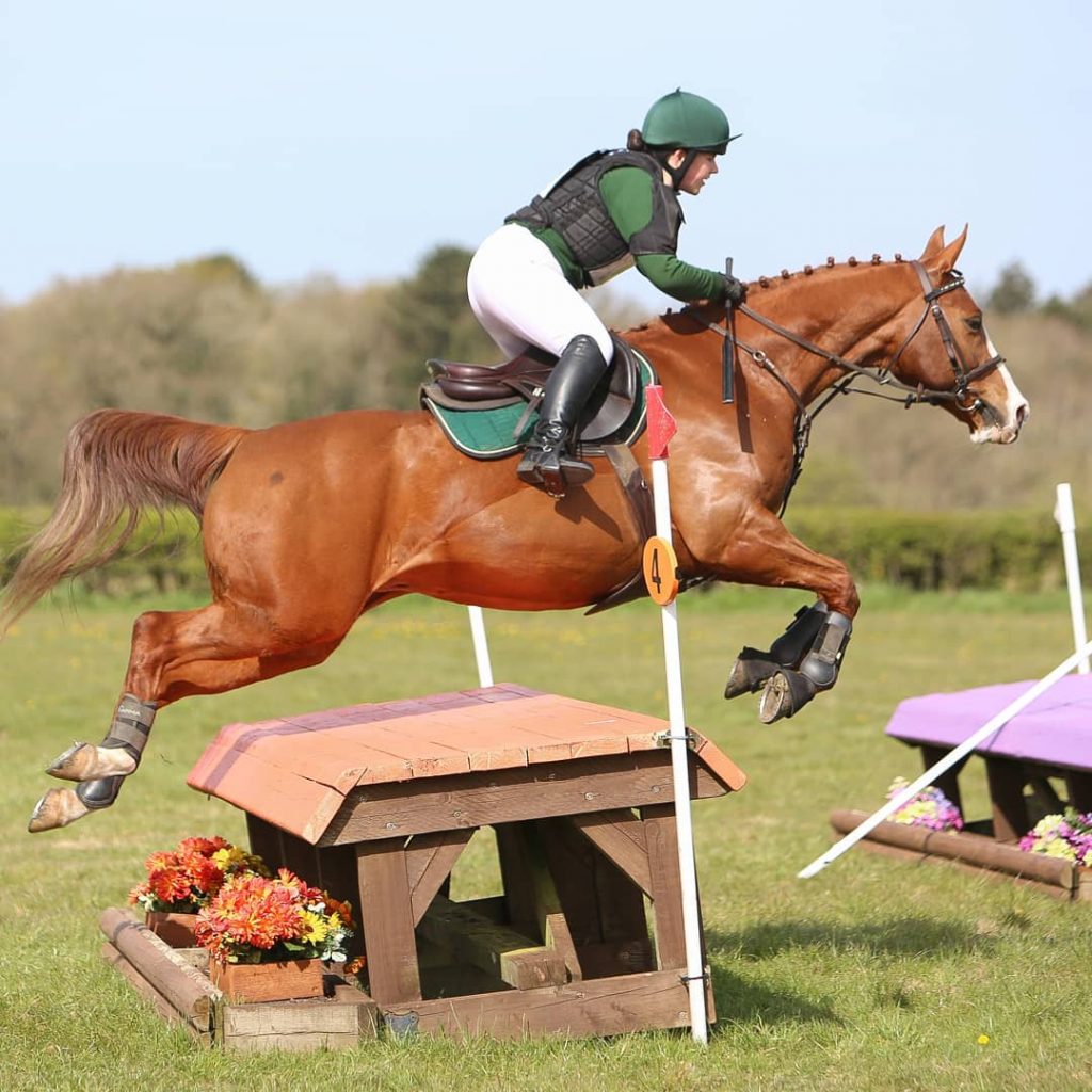 The Girl with the Jumping Arabs – The Fine Line - The Arabian Magazine